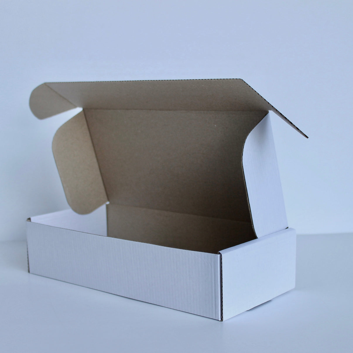 Júpiter Box Blanco – Boxology Empaques